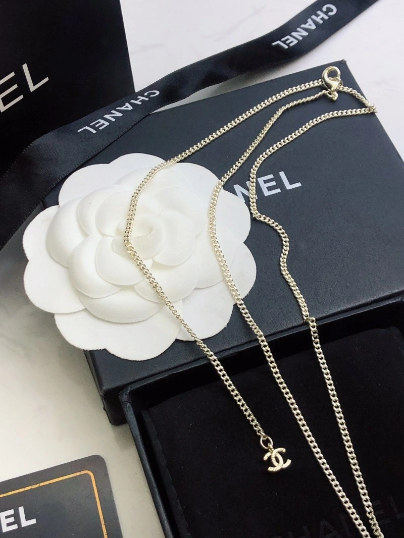 Cut-rate Chanel Necklaces