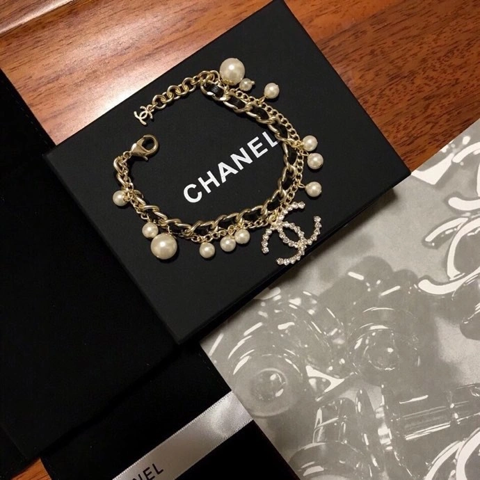 Chanel Necklaces