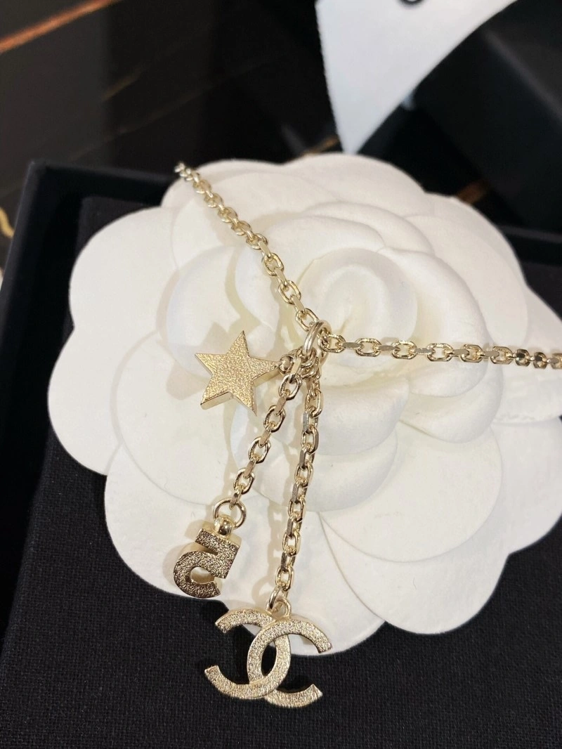 Cut-rate Chanel Necklaces