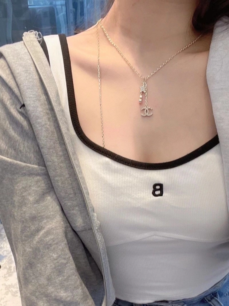 Cut-rate Chanel Necklaces