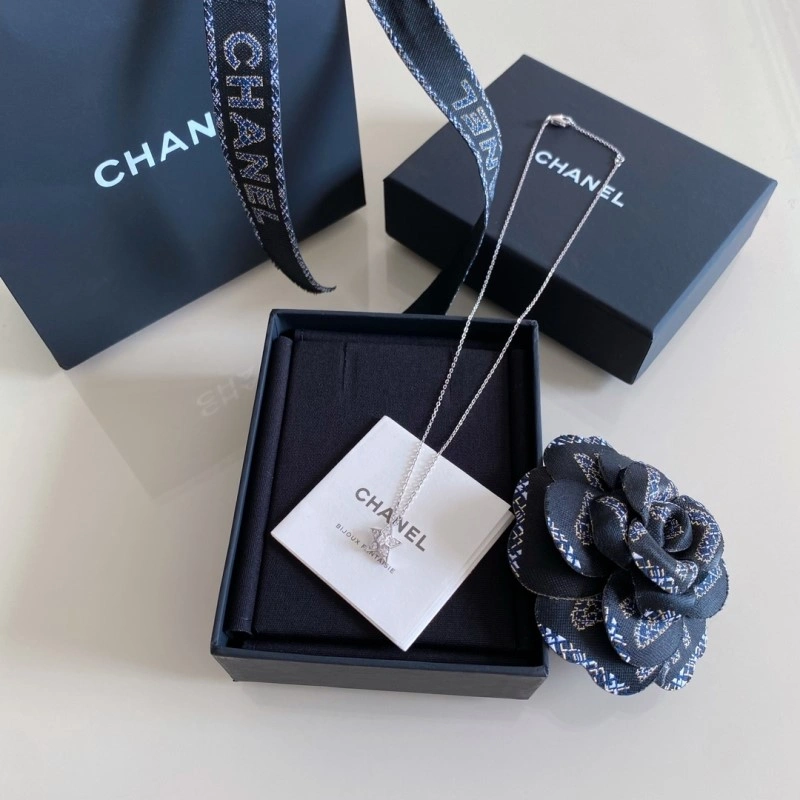 Indistinguishable Chanel Necklaces
