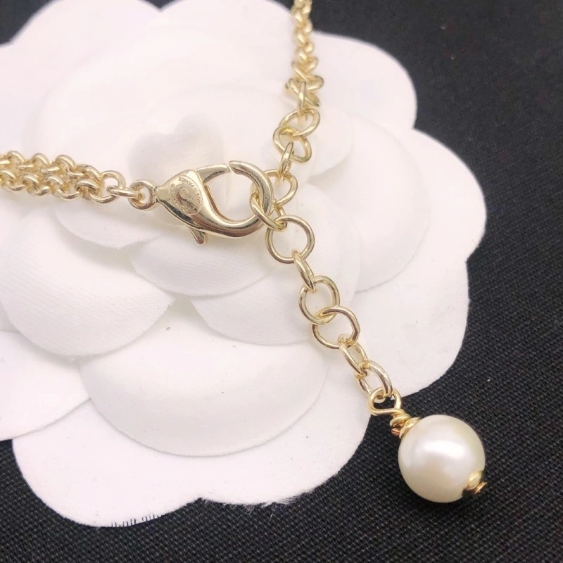 Accurate model Chanel Necklaces