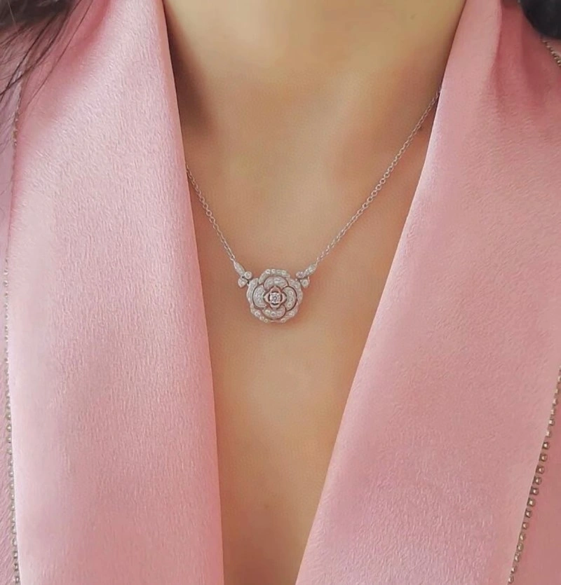 Cut-rate Chanel Necklaces