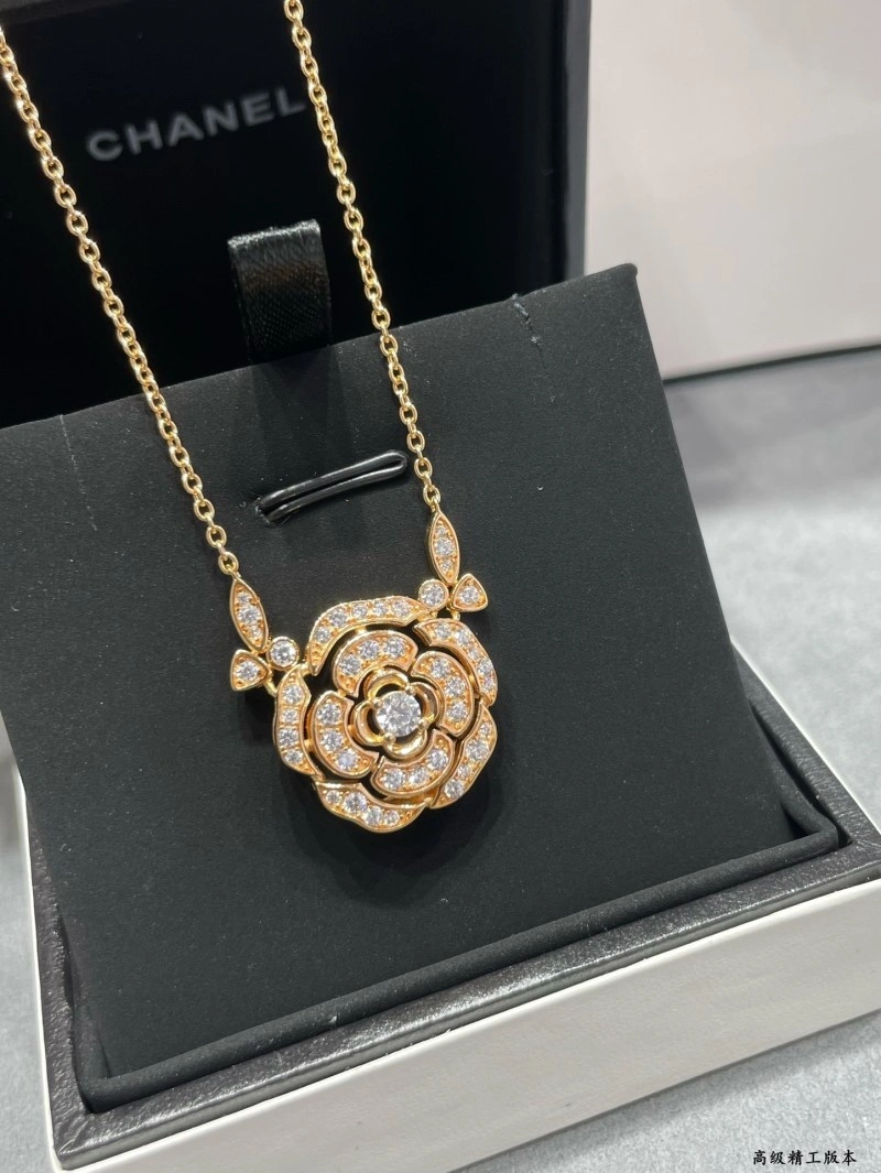 Cut-rate Chanel Necklaces