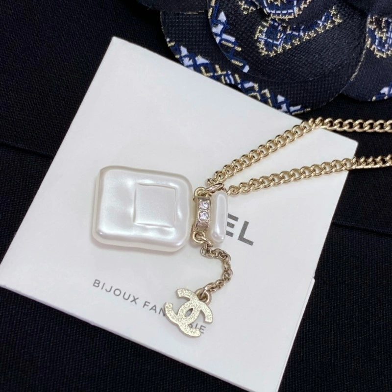 Discounted Chanel Necklaces