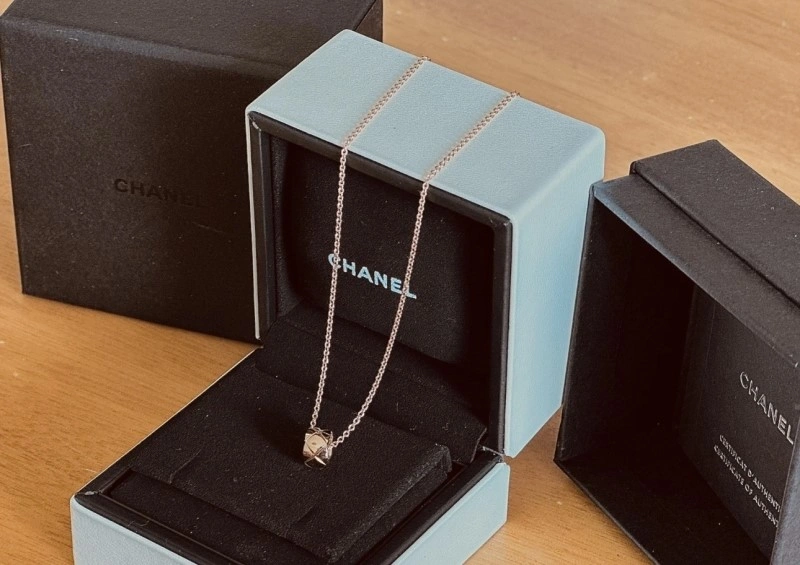 Top match Chanel Necklaces