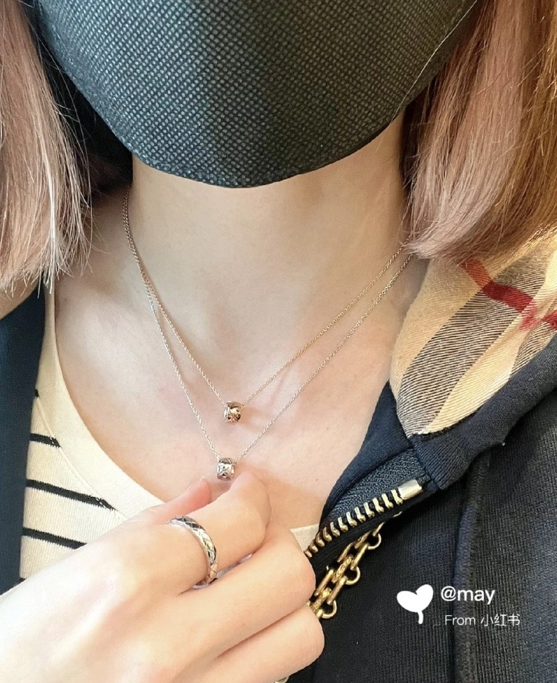 Top match Chanel Necklaces