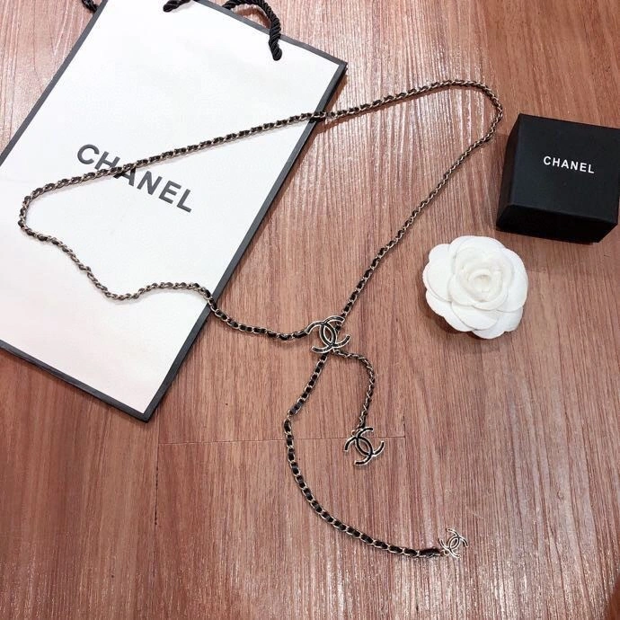 Top mirror Chanel Necklaces