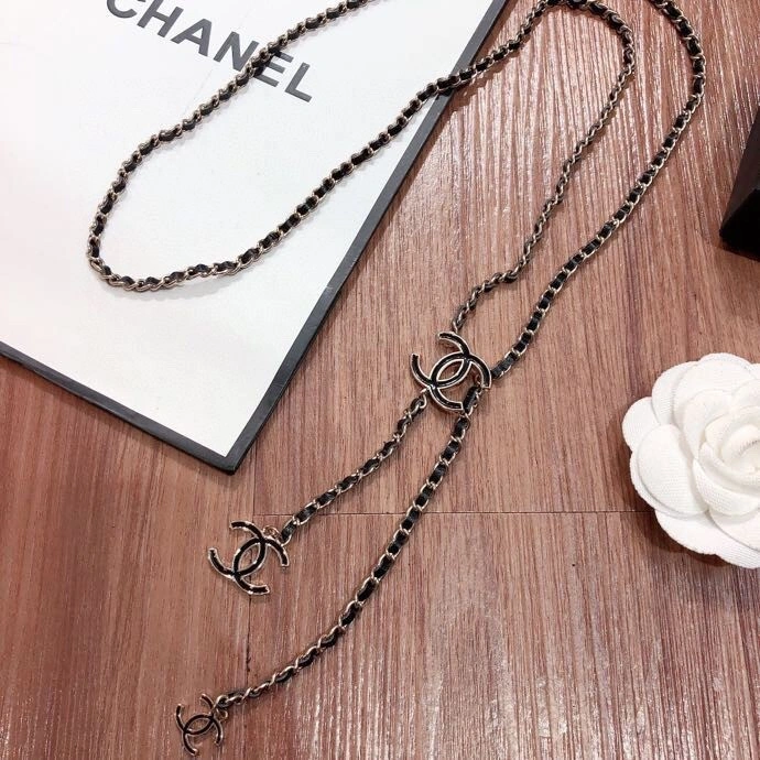 Top mirror Chanel Necklaces