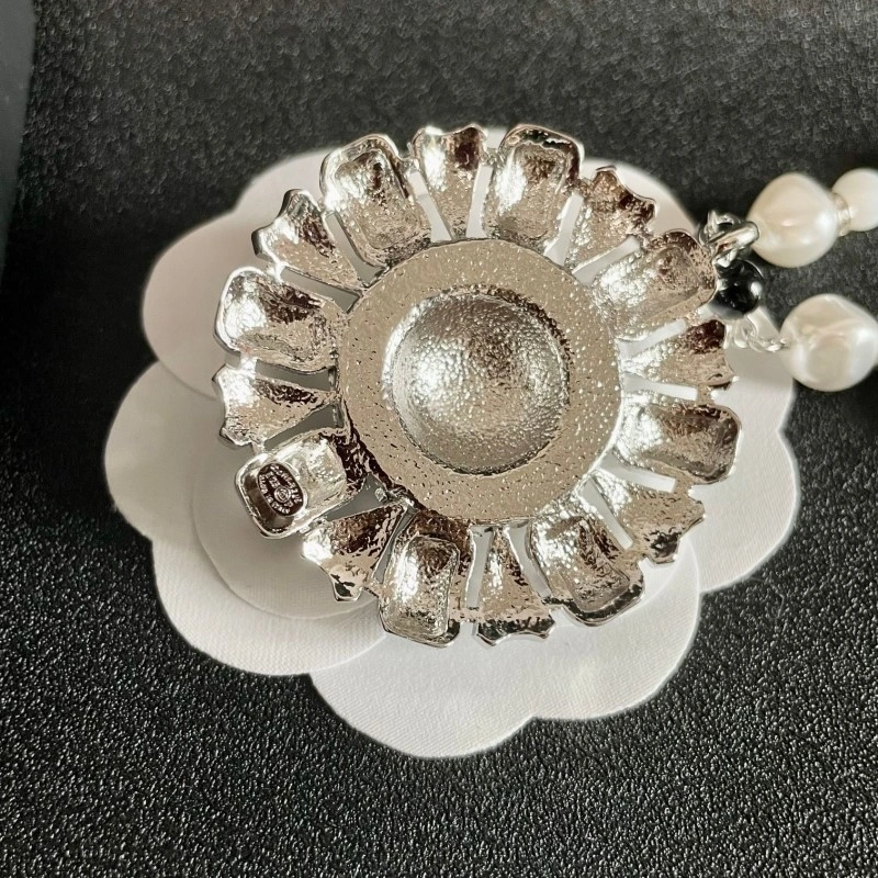 Top match Chanel Necklaces