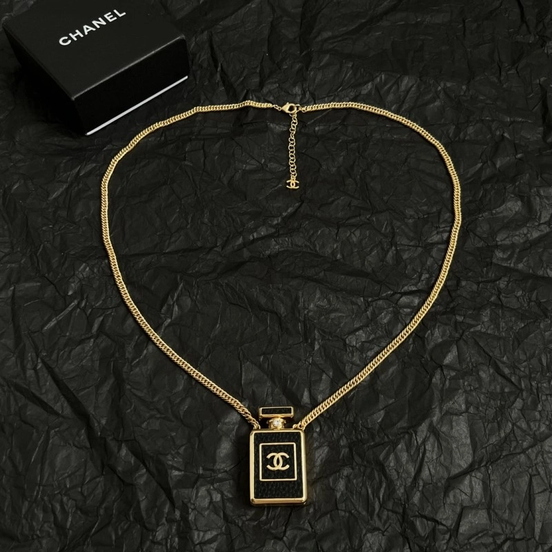 Precise copy Chanel Necklaces