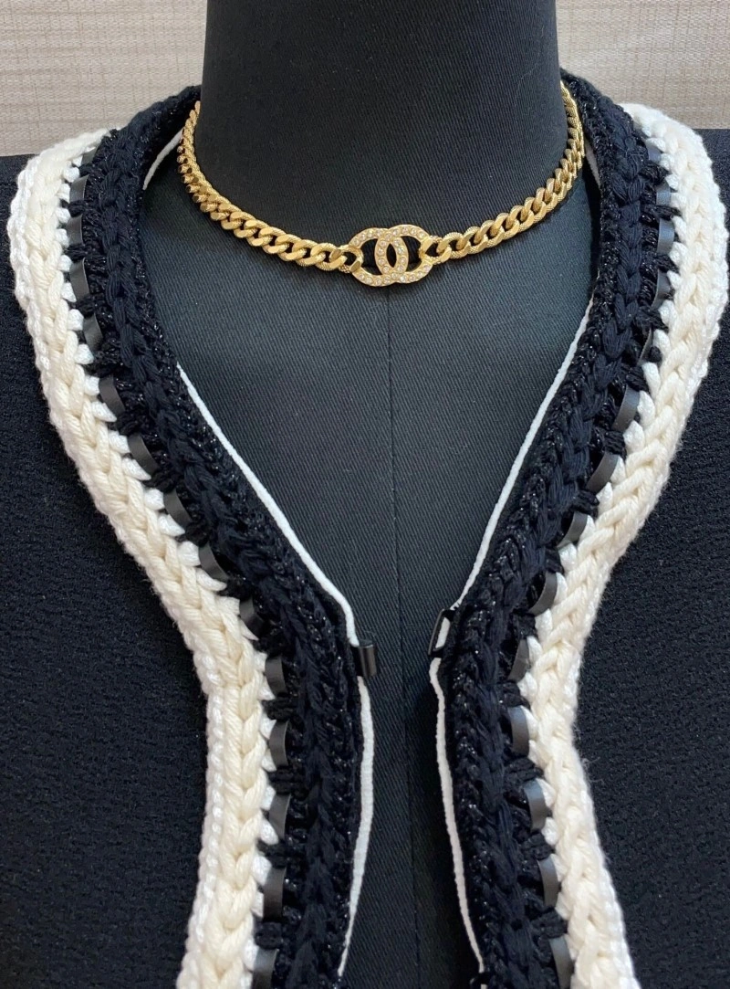 Brand-authenticated Chanel Necklaces