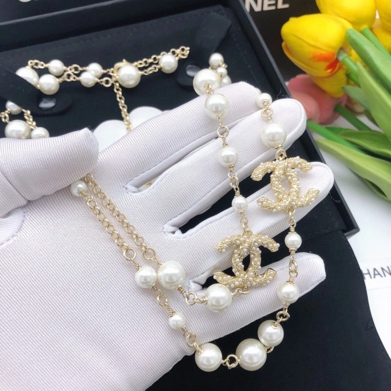 Bargain Chanel Necklaces