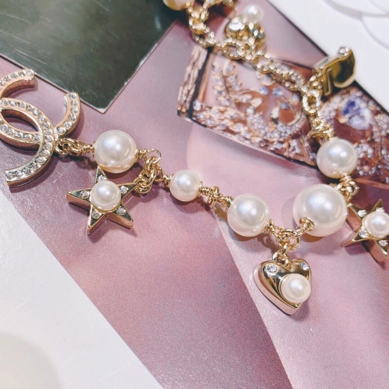 Value-priced Chanel Necklaces