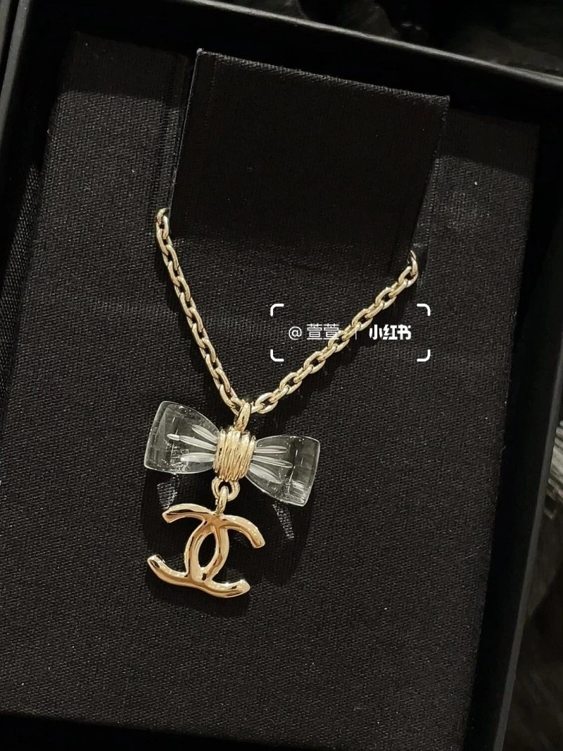 Accurate model Chanel Necklaces