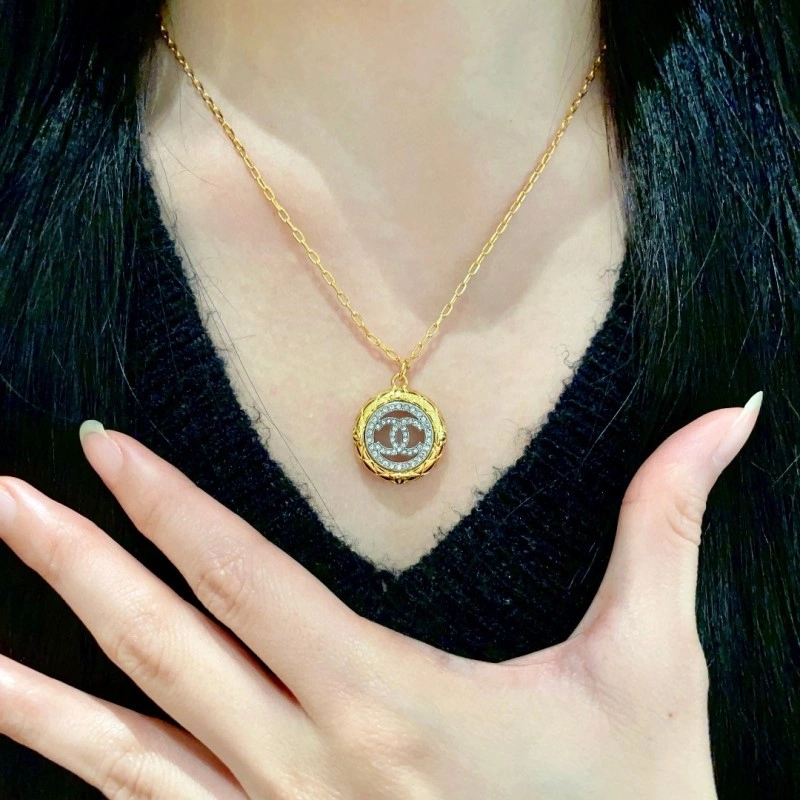 Value-priced Chanel Necklaces