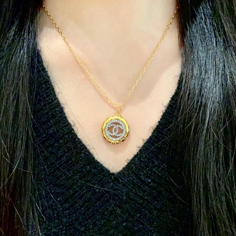 Value-priced Chanel Necklaces