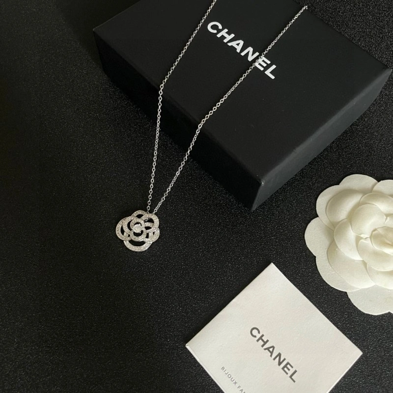 Indistinguishable Chanel Necklaces