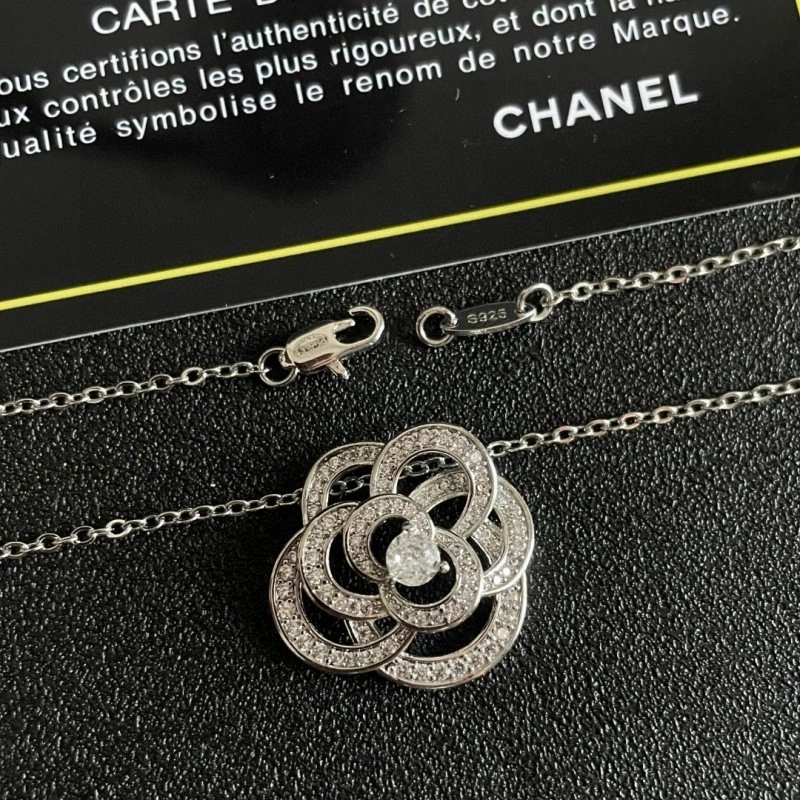 Indistinguishable Chanel Necklaces