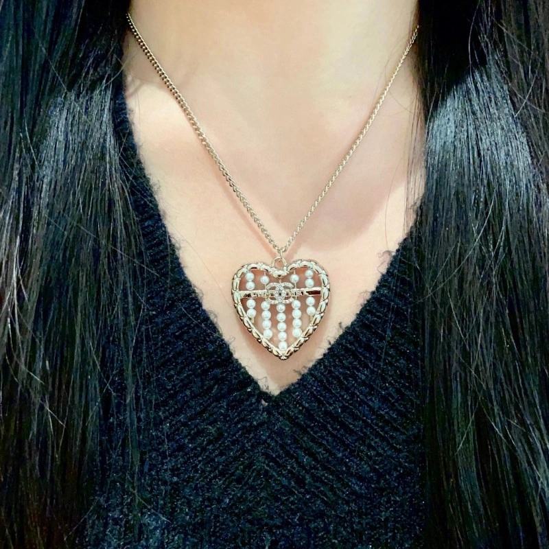Brand-authenticated Chanel Necklaces