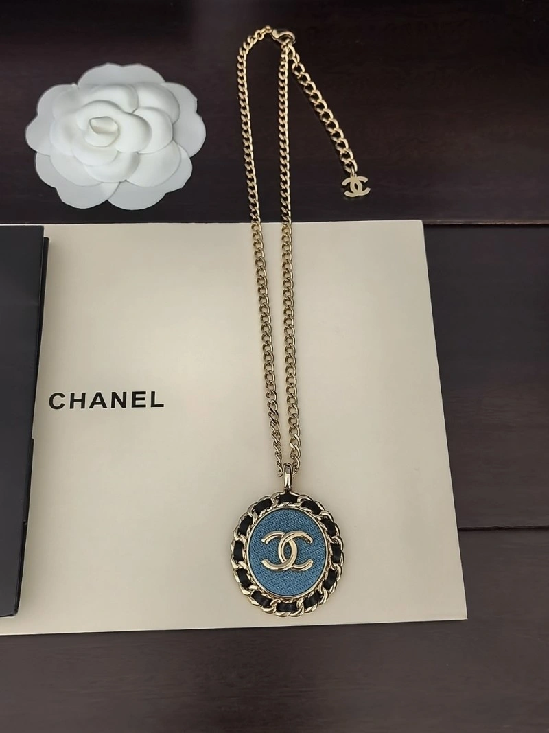 Inexpensive Chanel Necklaces