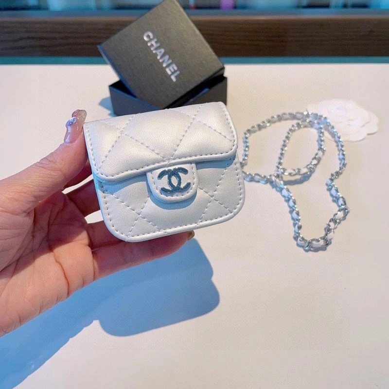 High accuracy Chanel Ornaments