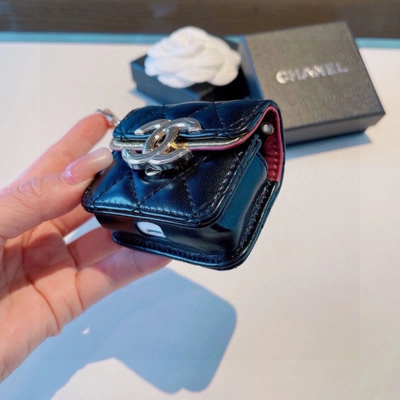 Accurate model Chanel Ornaments