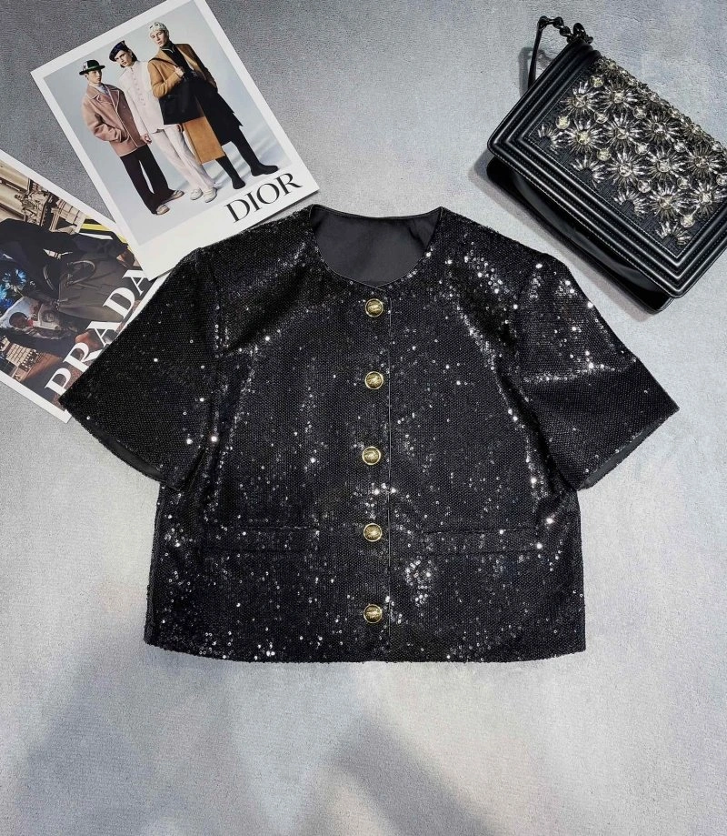 Top match Chanel Outwear