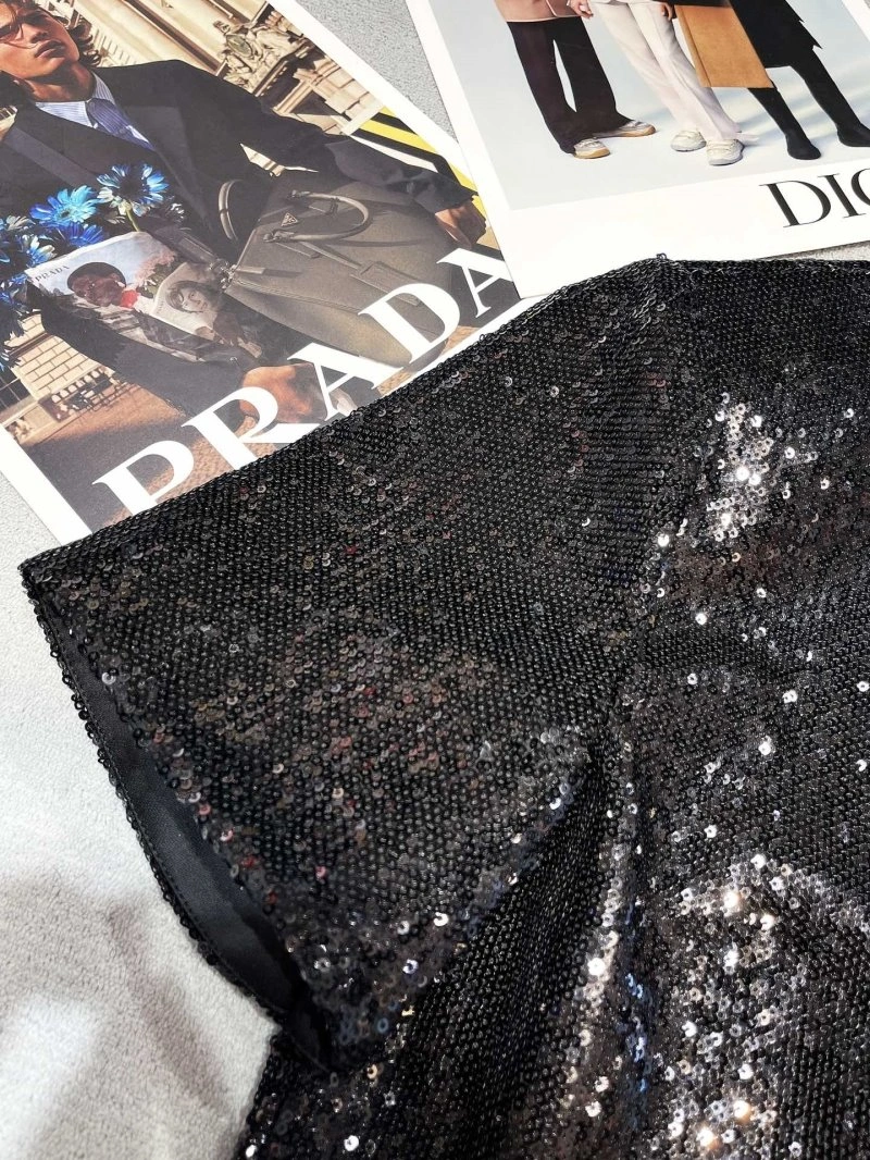 Top match Chanel Outwear