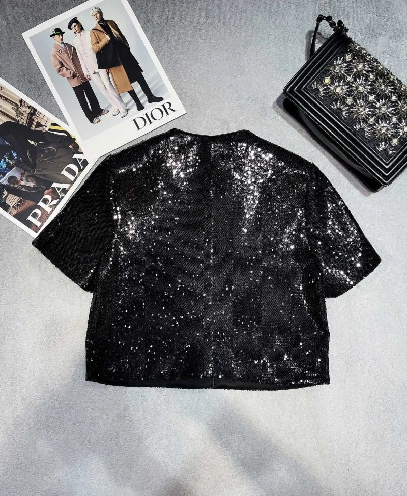 Top match Chanel Outwear