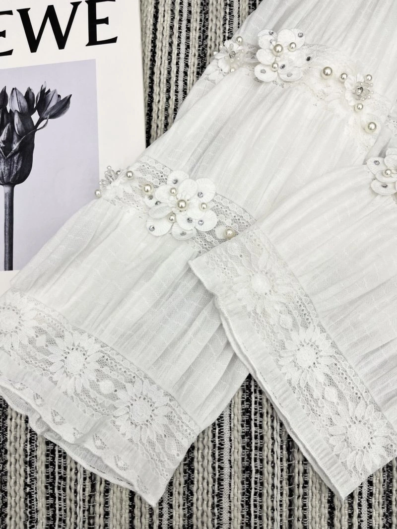 Bargain Chanel Outwear