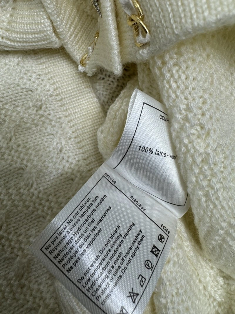 Brand-original Chanel Outwear