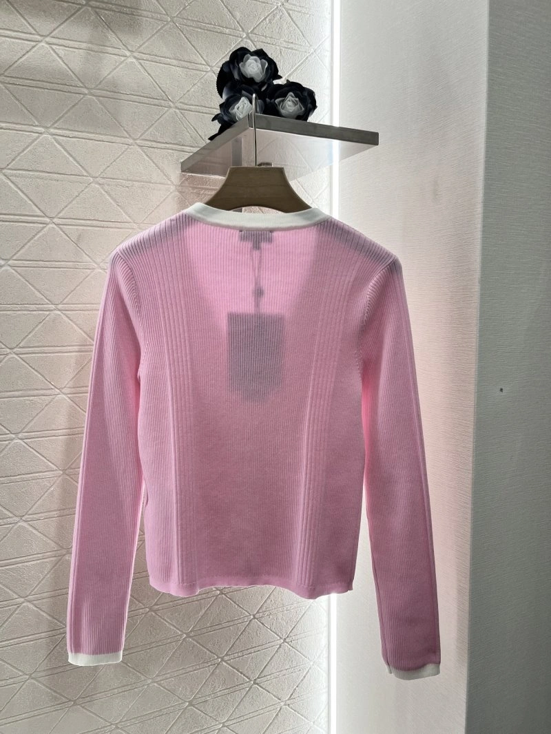 Top match Chanel Outwear