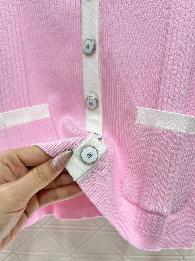 Top match Chanel Outwear