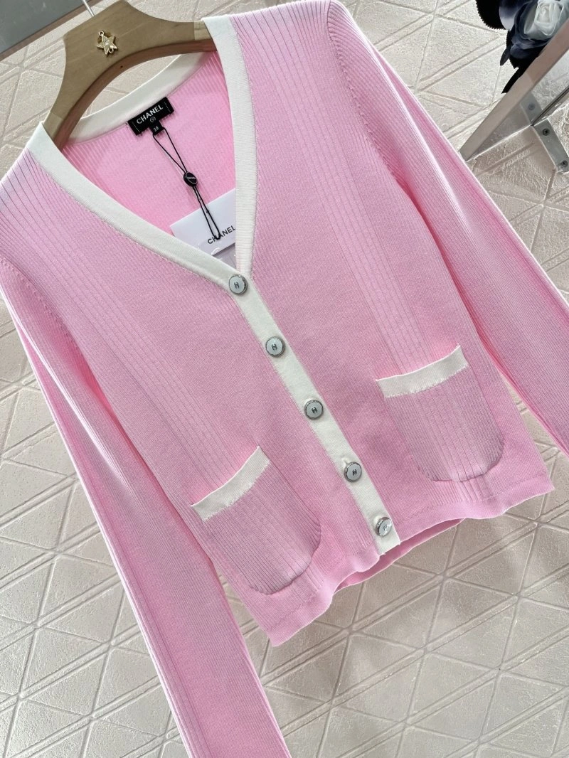 Top match Chanel Outwear