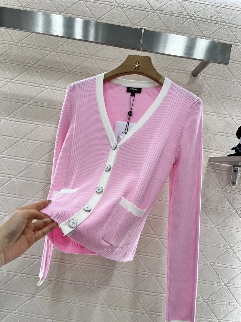 Top match Chanel Outwear