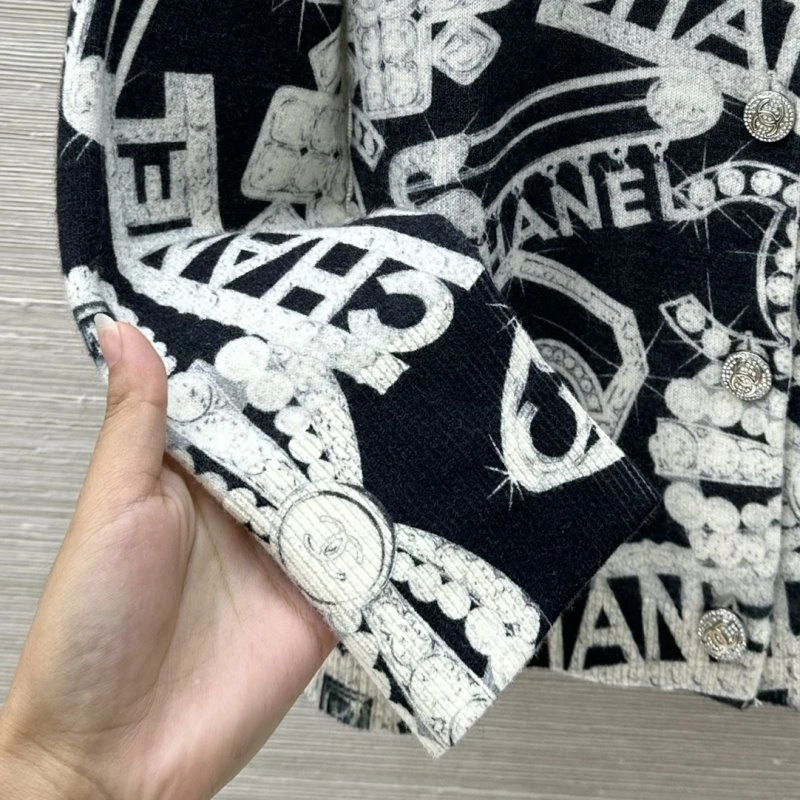 Exact replica Chanel Outwear