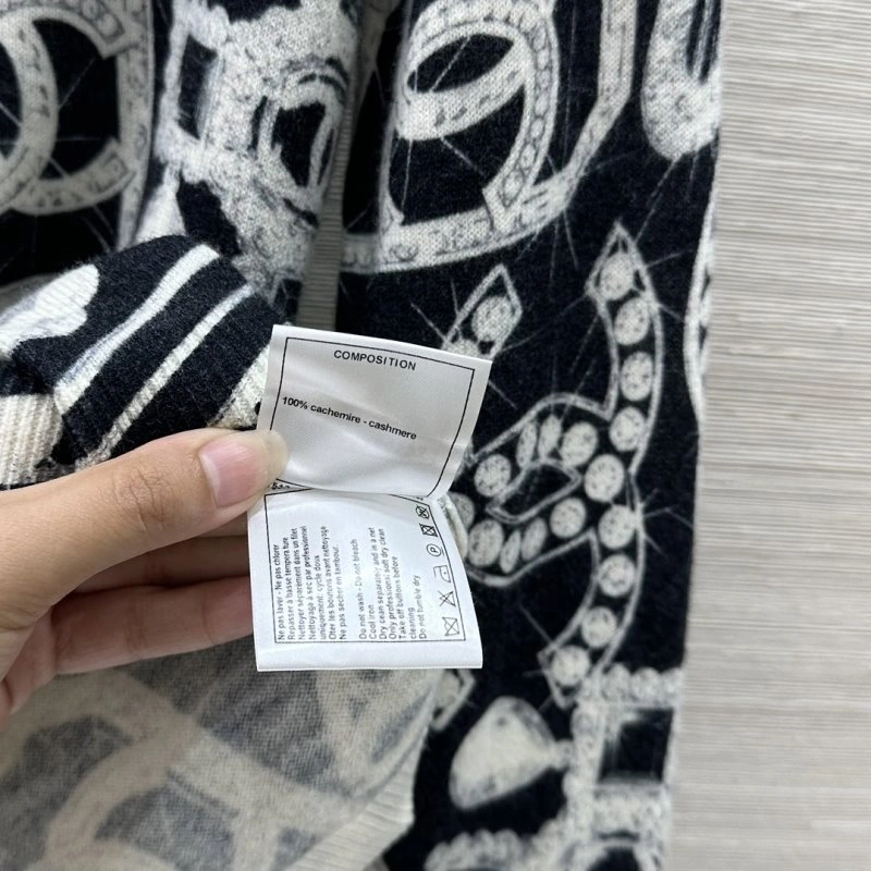 Exact replica Chanel Outwear