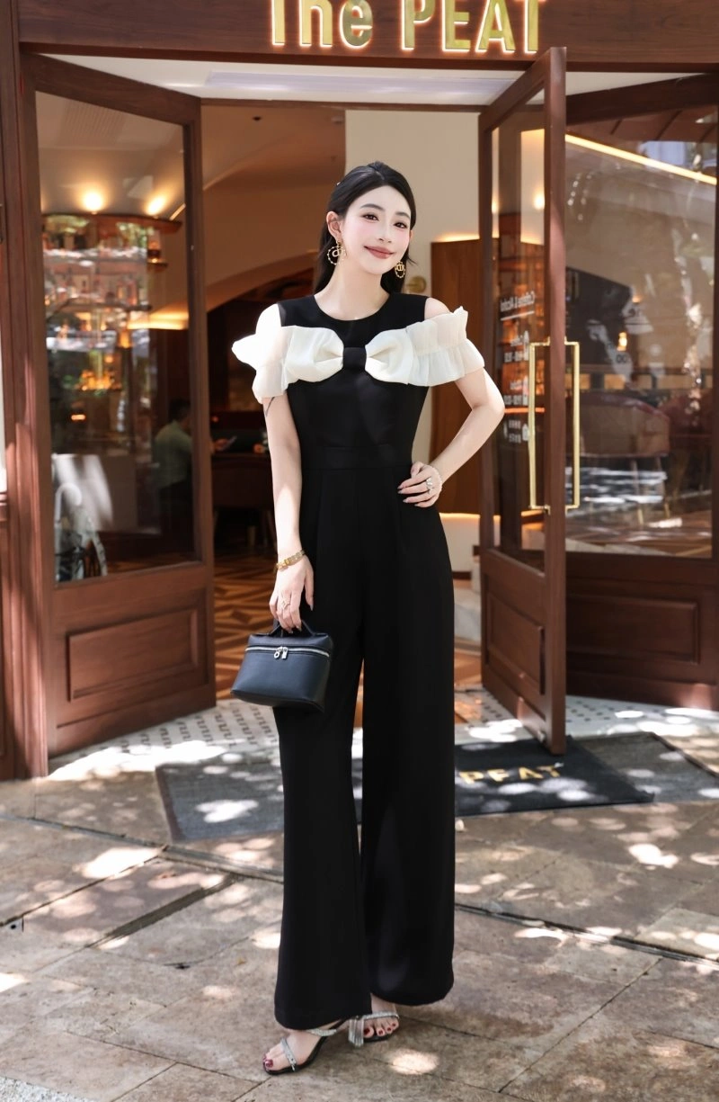Official Chanel Outwear