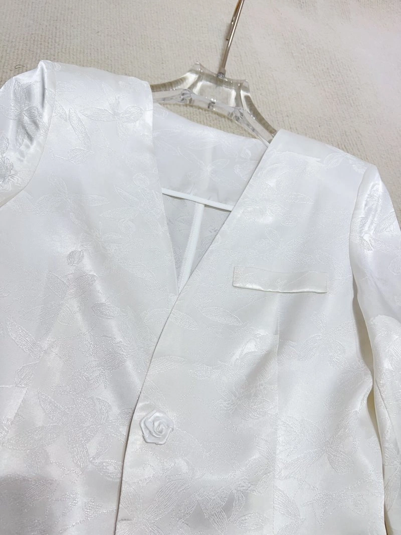 Legit Chanel Outwear