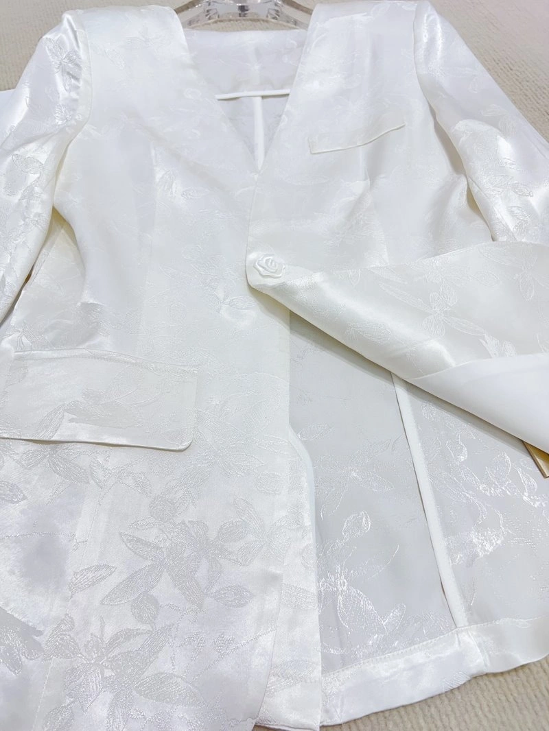 Legit Chanel Outwear
