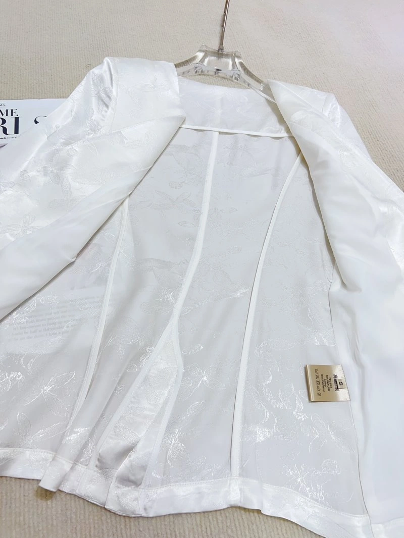 Legit Chanel Outwear