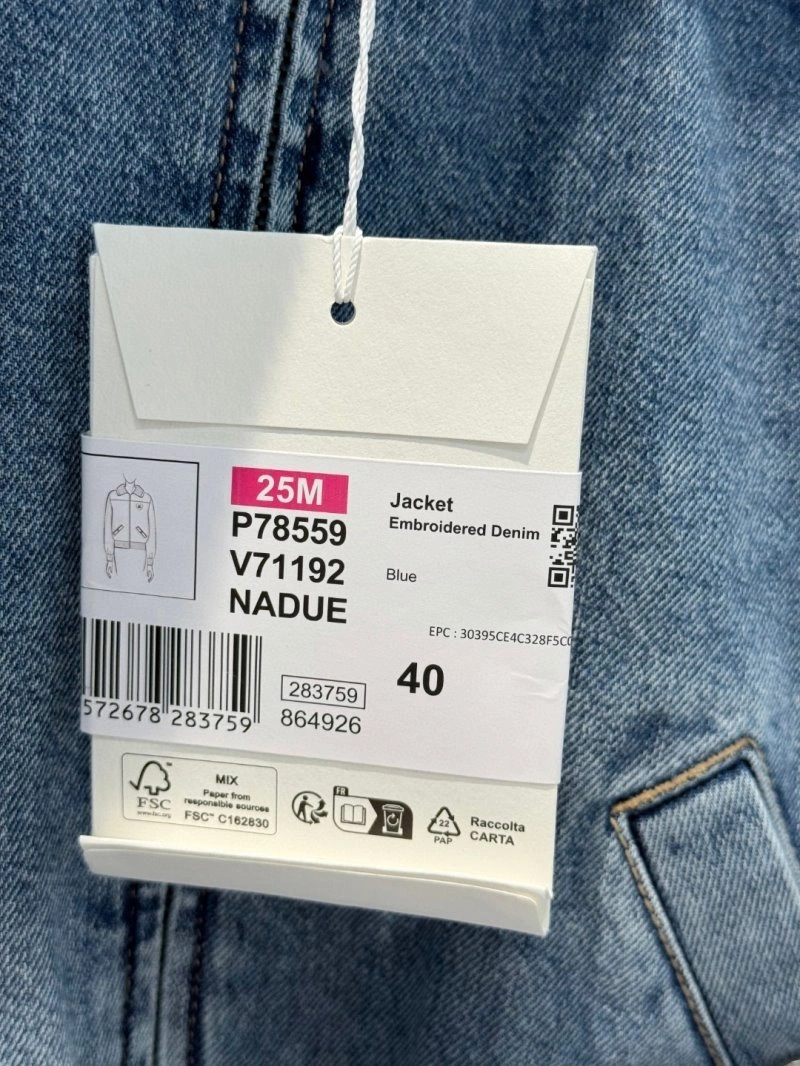 Top match Chanel Outwear