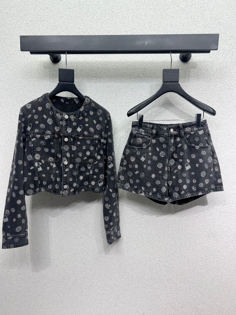 Official Chanel Outwear