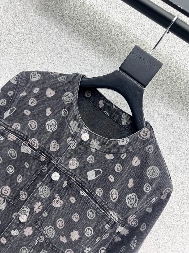 Official Chanel Outwear