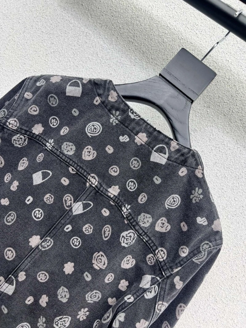Official Chanel Outwear