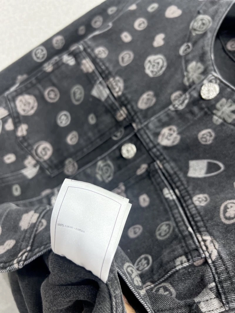 Official Chanel Outwear