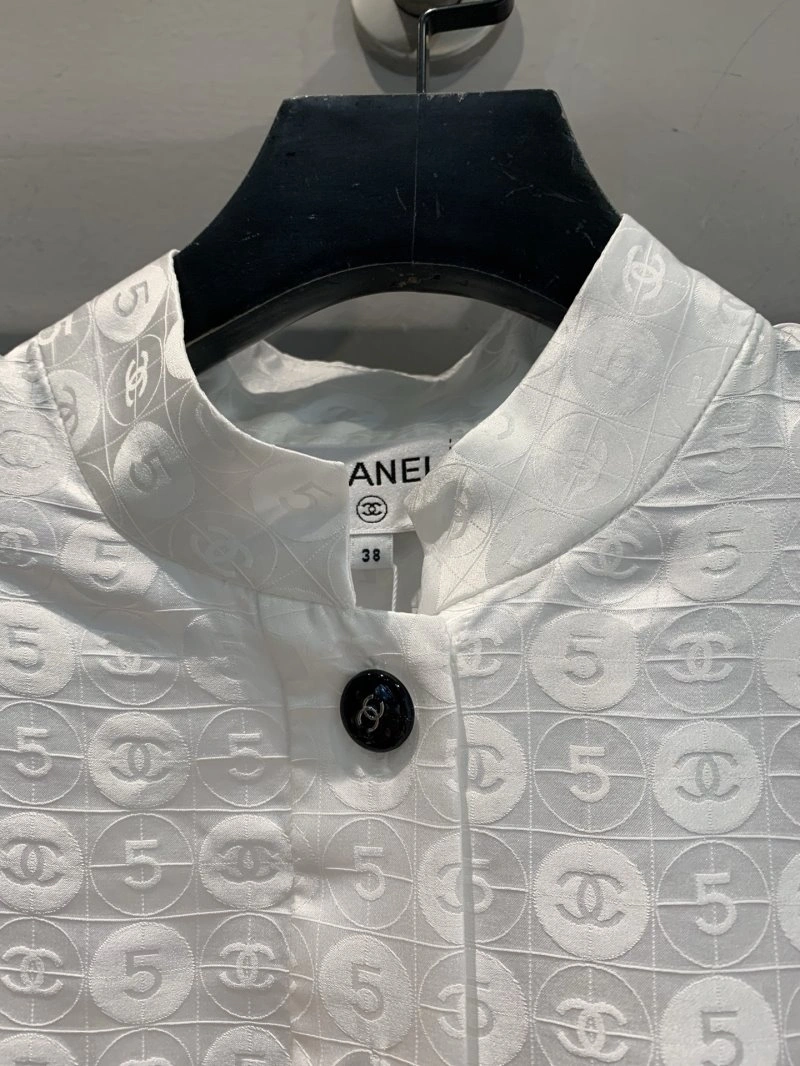 Official Chanel Outwear
