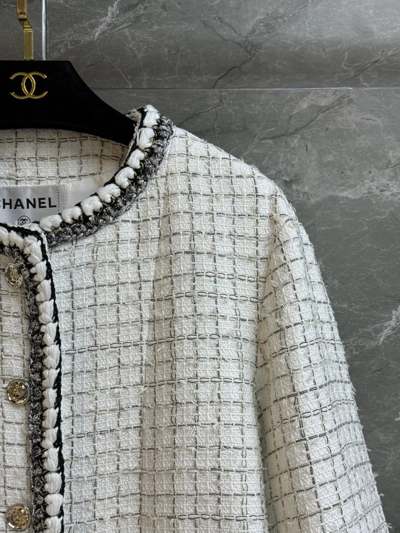Precise copy Chanel Outwear
