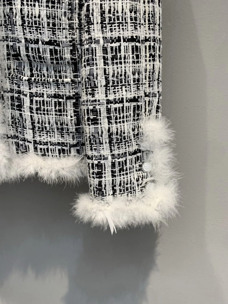 Bargain Chanel Outwear